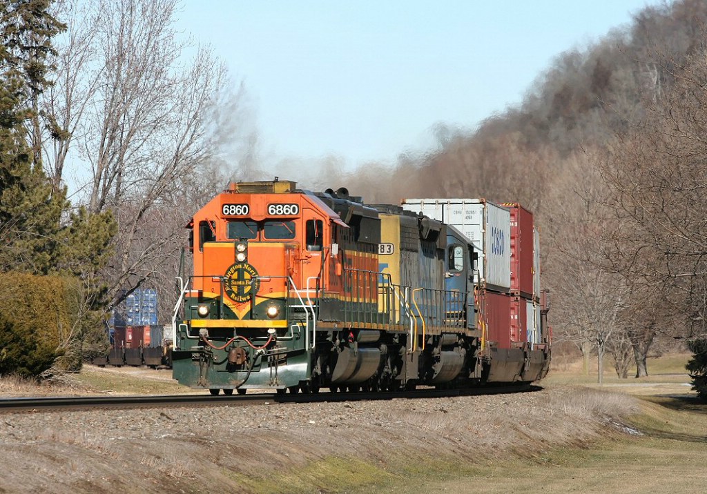 BNSF 6860